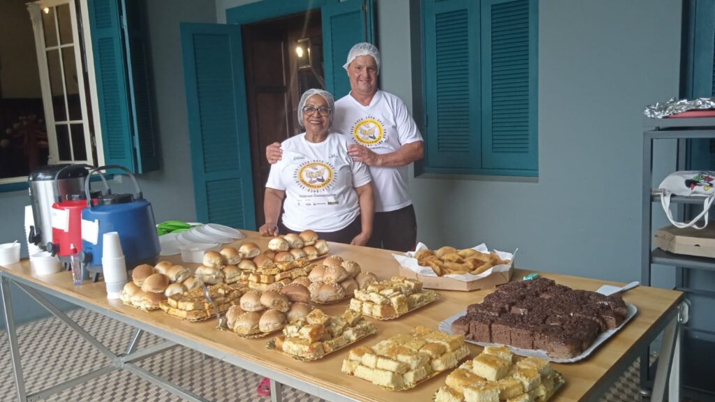 De olho no Natal, Padarias Comunitárias iniciam a produção de panetones ...